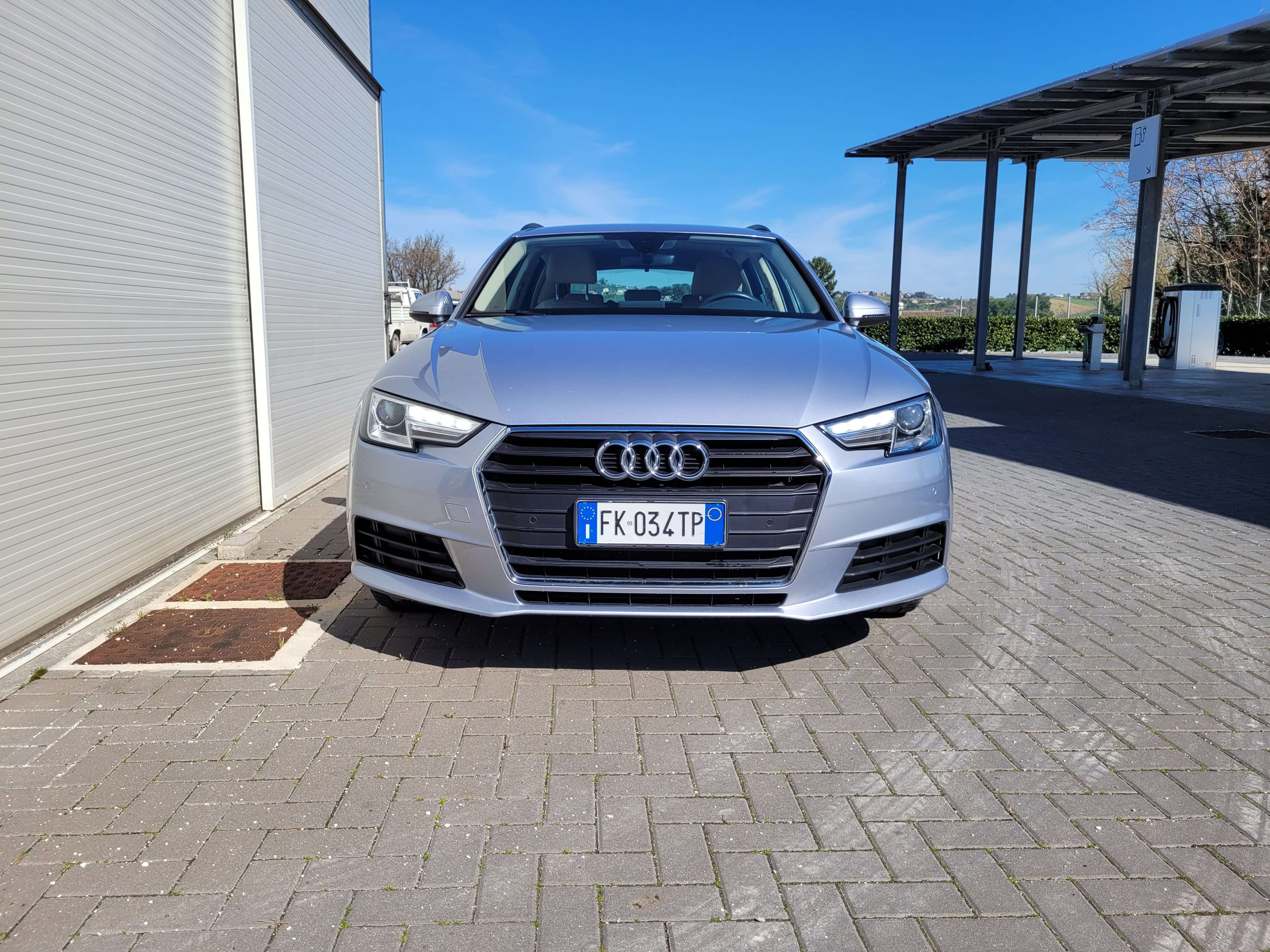 Audi A4A4 Avant 2.0 TDI 150 CV S-TRONIC - BUSINESS