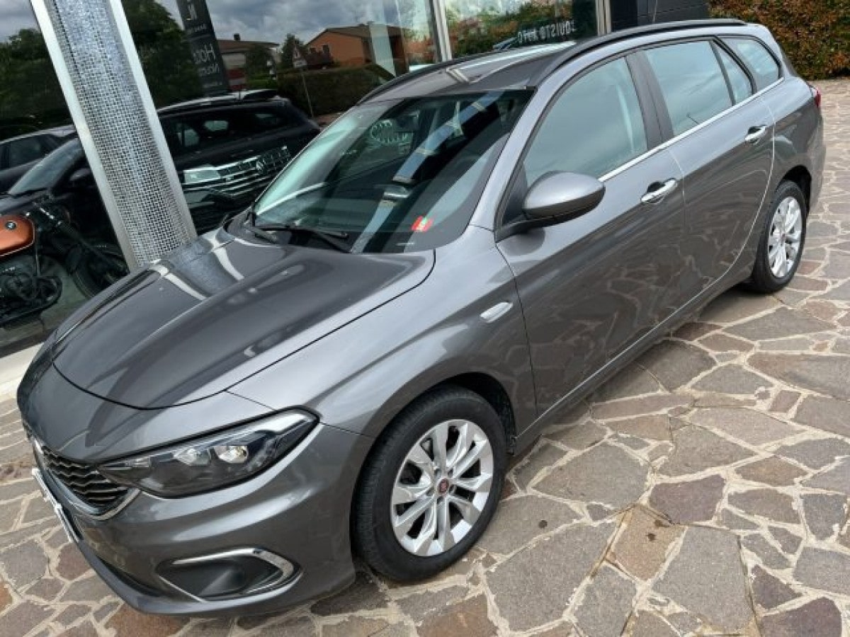 FIAT Tipo (2015-->) Tipo 1.6 Mjt S&S SW Business