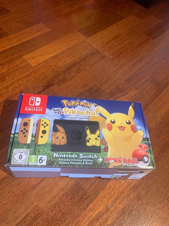 NINTENDO SWITCH - POKEMON LETS GO PIKACHU!