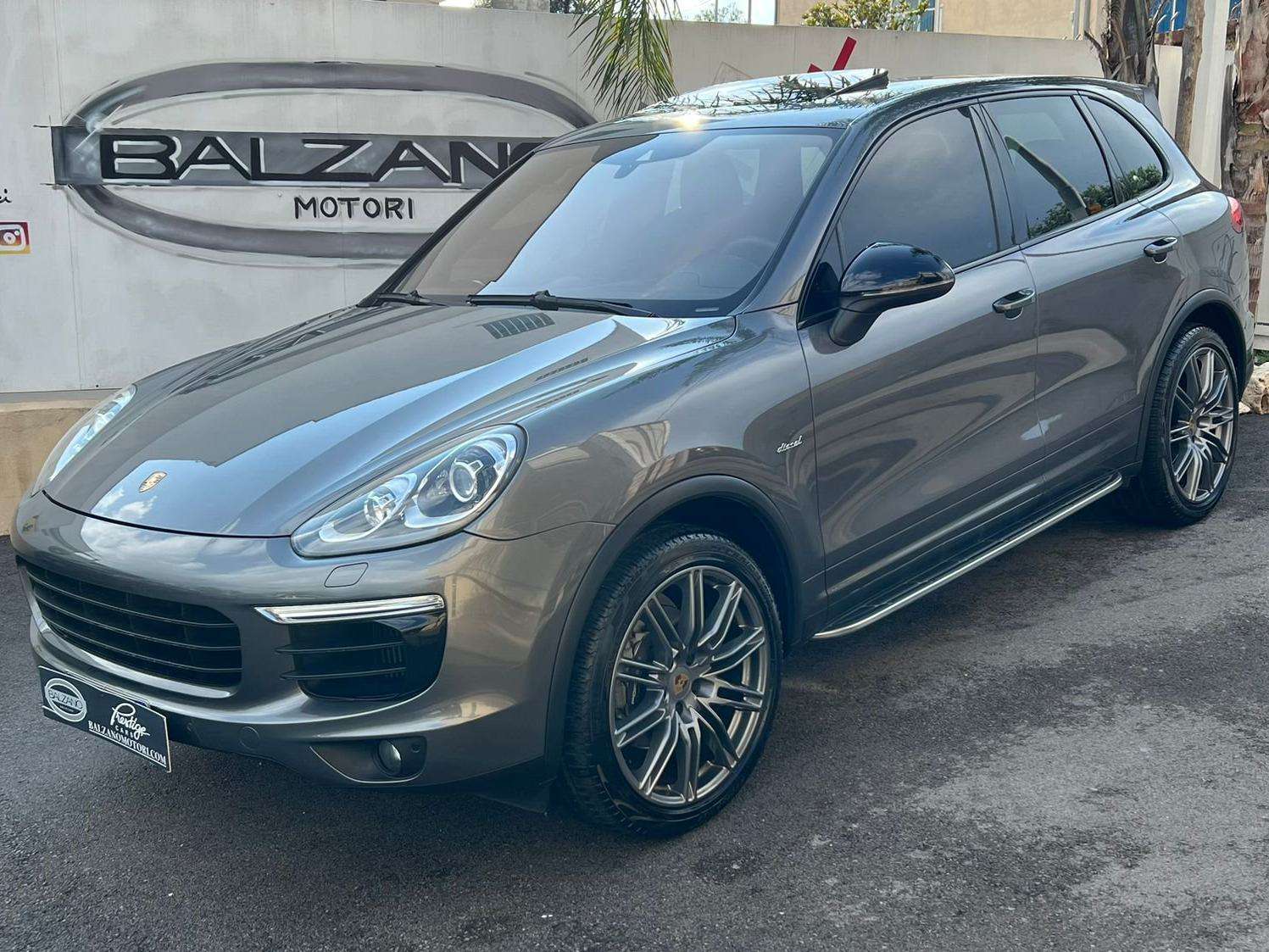 Porsche Cayenne3.0 tiptronic