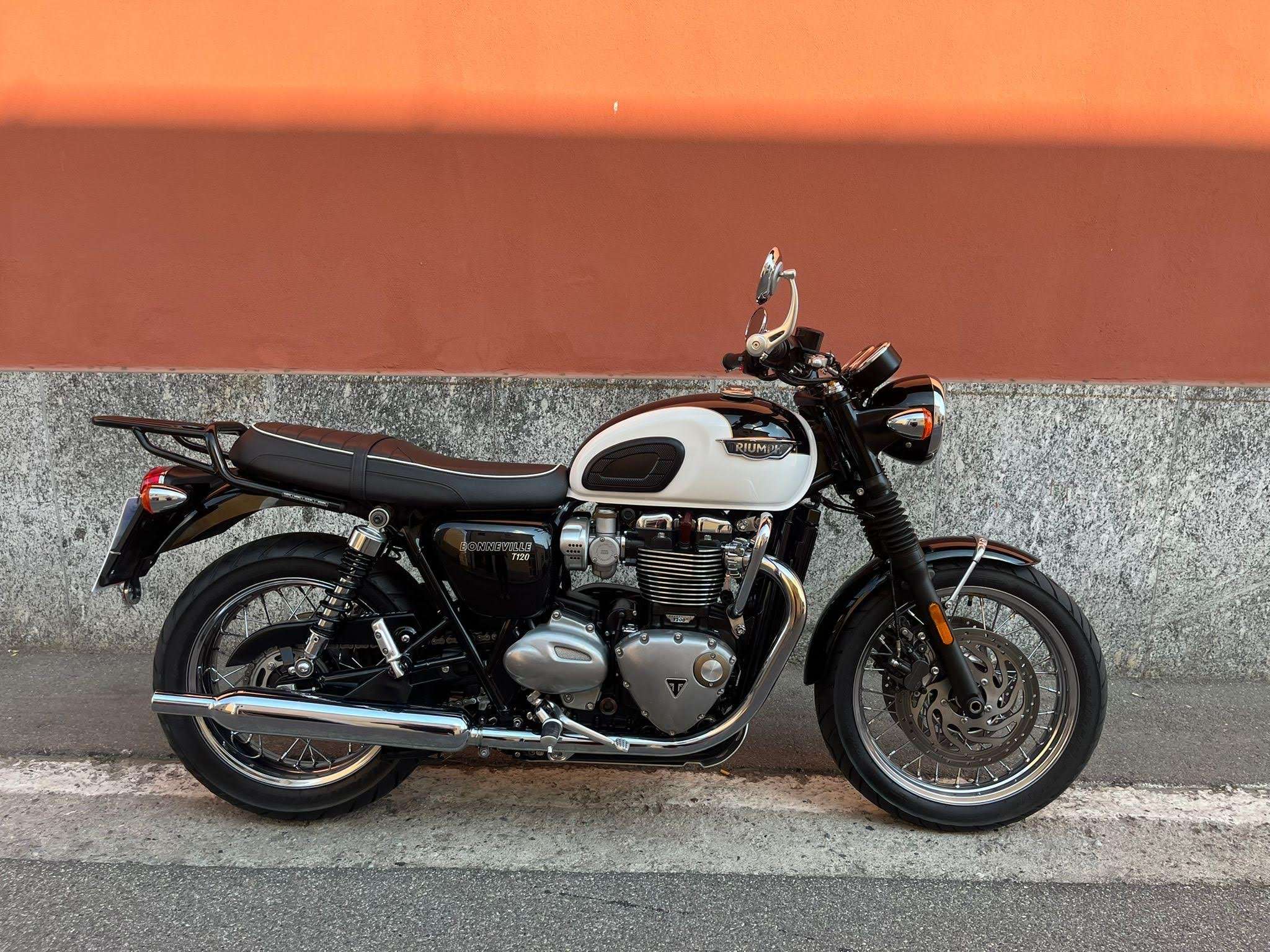 Triumph Bonneville T120