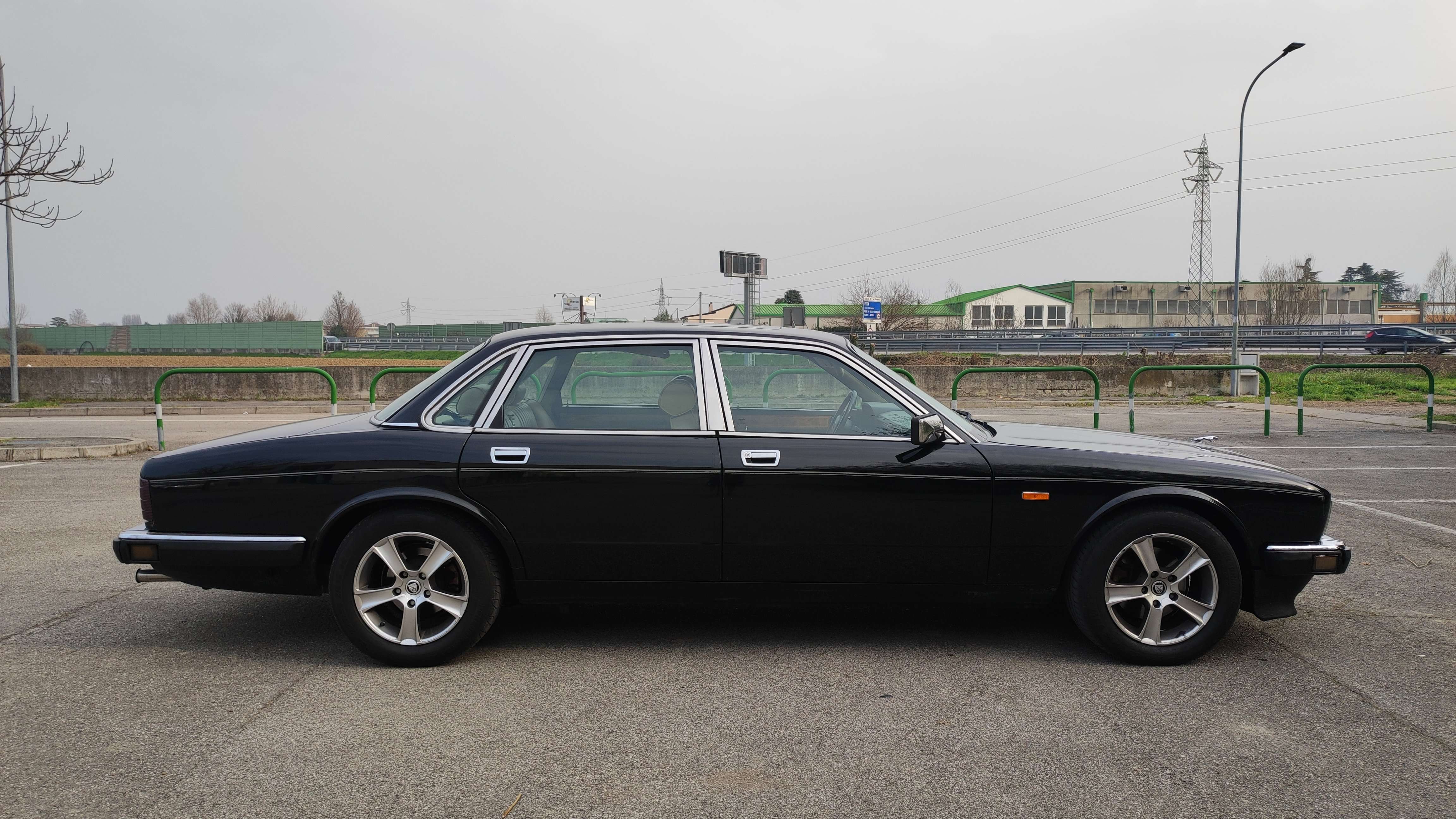 Jaguar XJ40Sovereign 3.6