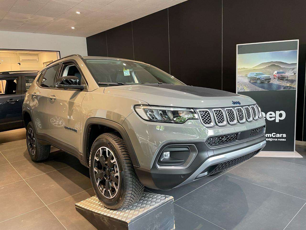 Jeep Compass1.3 T4 240CV PHEV AT6 4xe Trailhawk