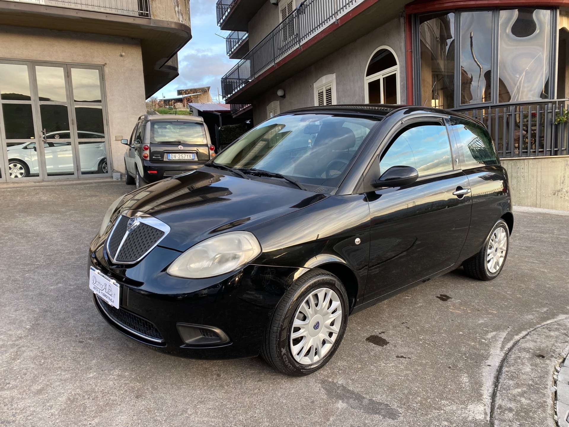 Lancia Ypsilon1.3 mjt 16v Argento