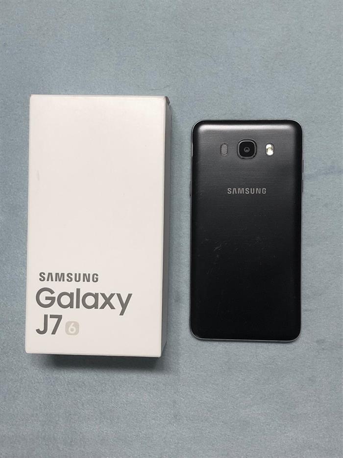 SAMSUNG J7 2016