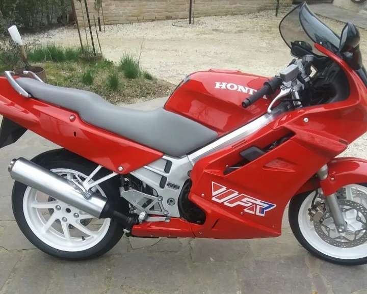 Honda VFR 750Rc36