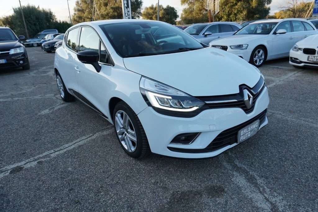 Renault CliodCi 8V 90 CV Intens LIFE