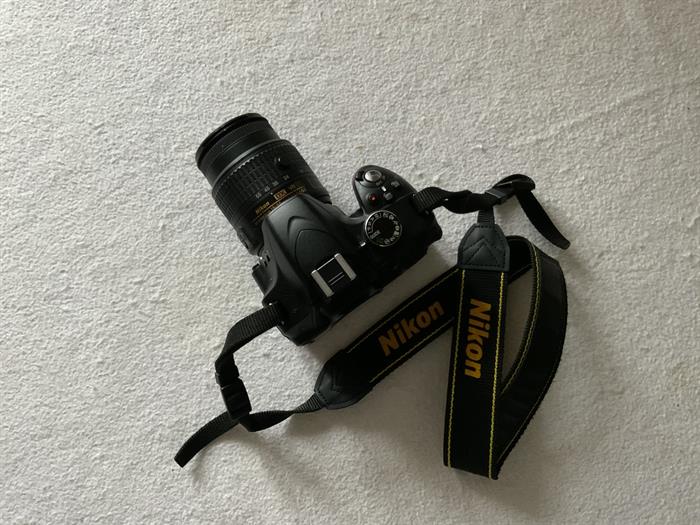 NIKON D3200