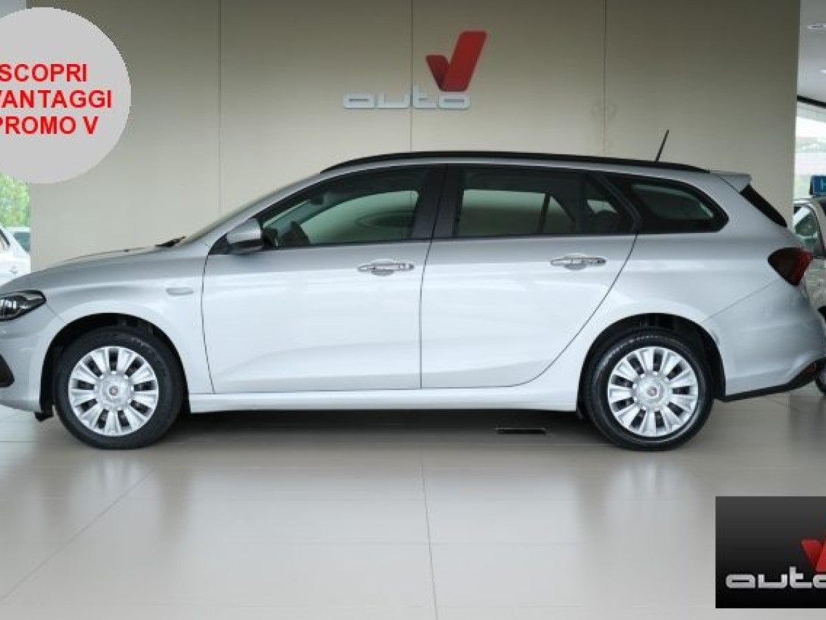 FIAT Tipo (2015-->) Tipo 1.6 Mjt S&S SW Easy