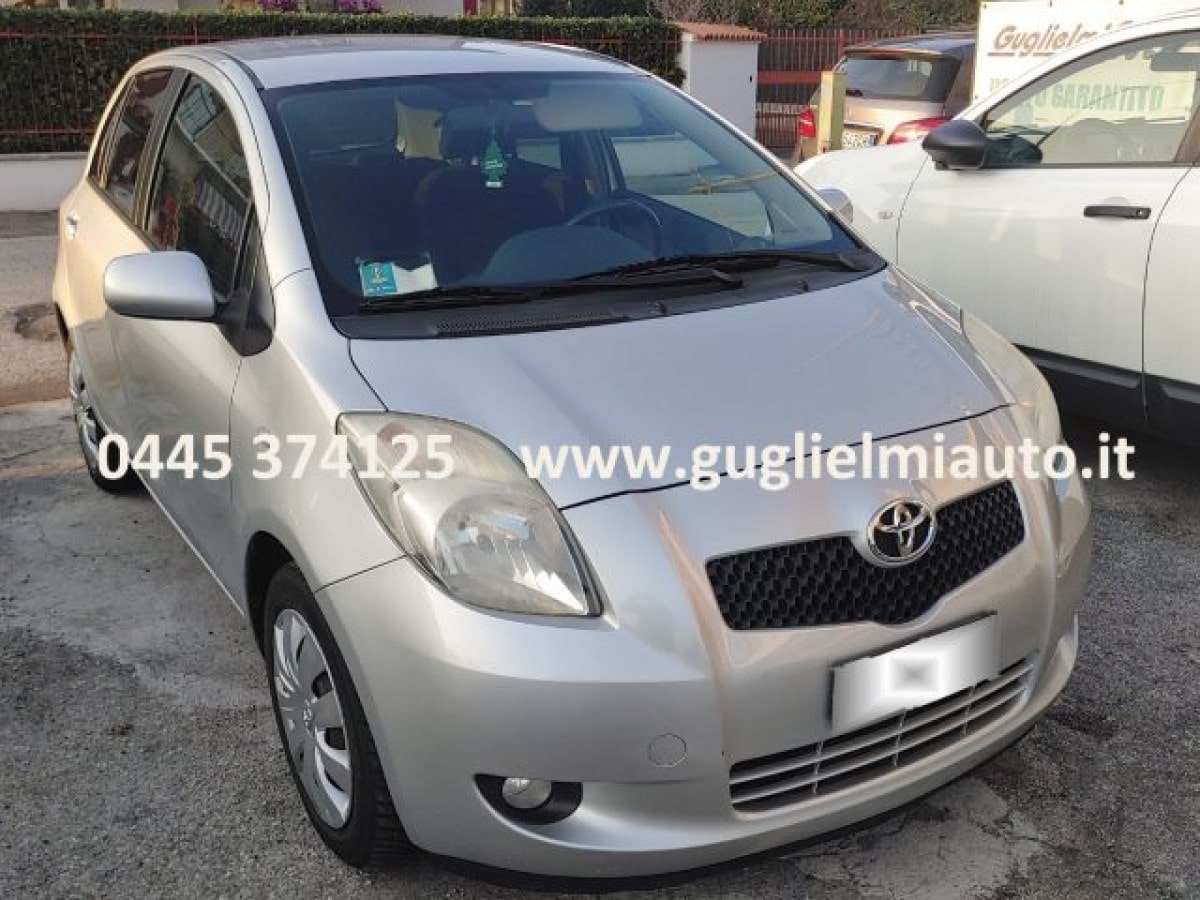 TOYOTA Yaris 2ª serie Yaris 1.3 5 porte Navi