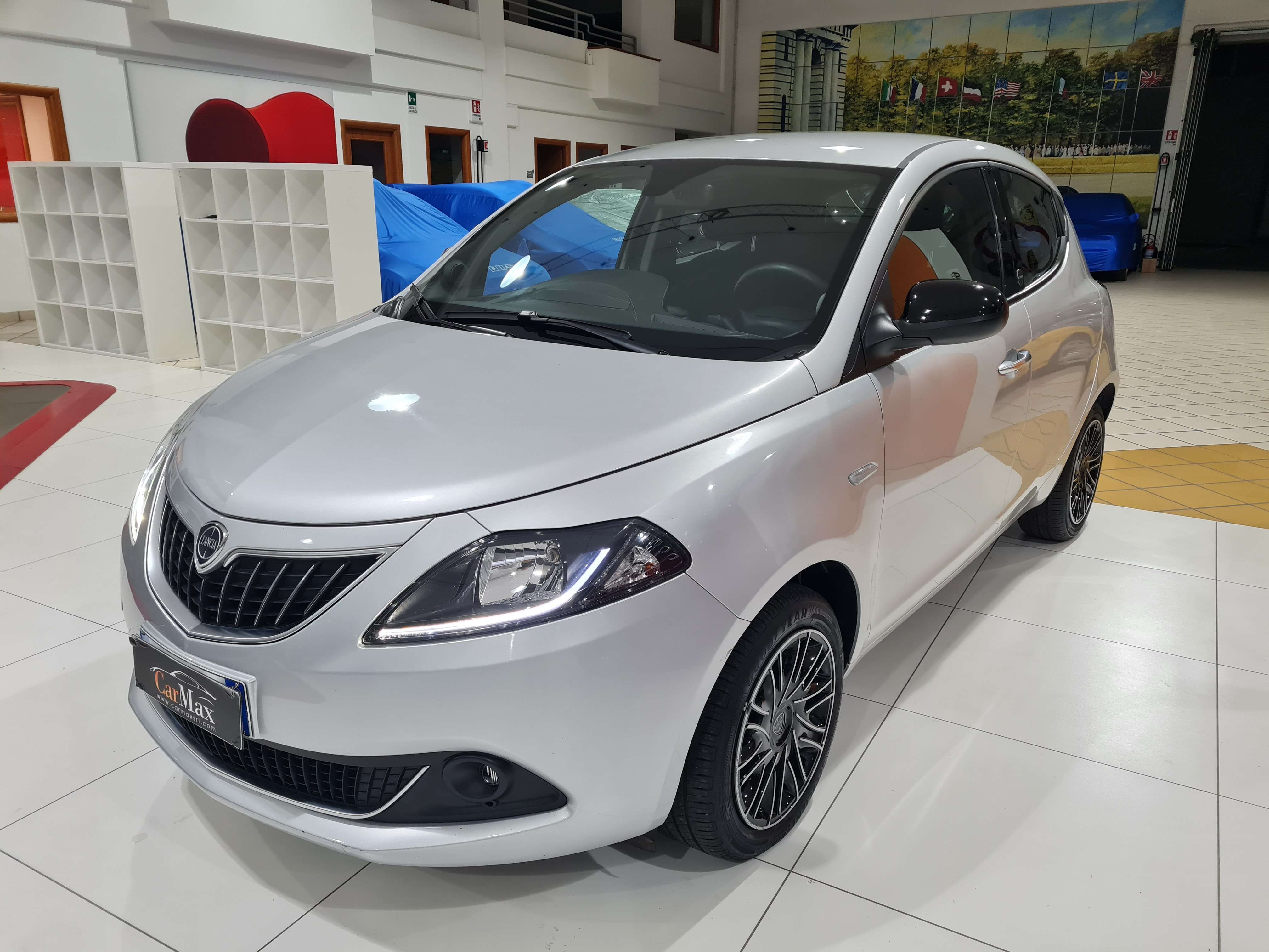 Lancia Ypsilon1.0 Hybrid 70CV Gold **PARI AL NUOVO**