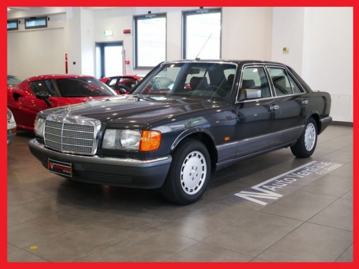 MERCEDES Serie S (W126) 300 SE