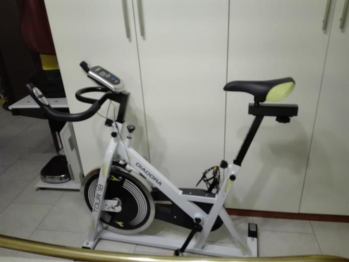 SPIN BIKE