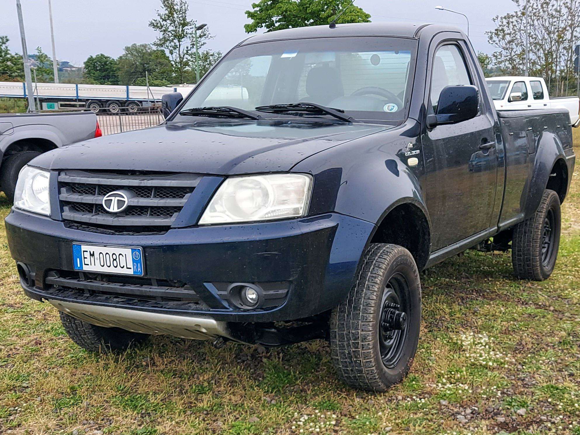 Tata Xenon