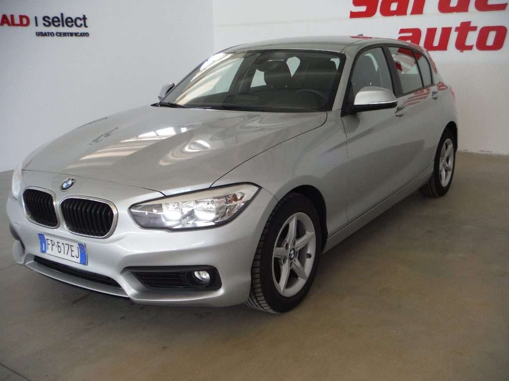 BMW 118d 5p. Advantage Automatica