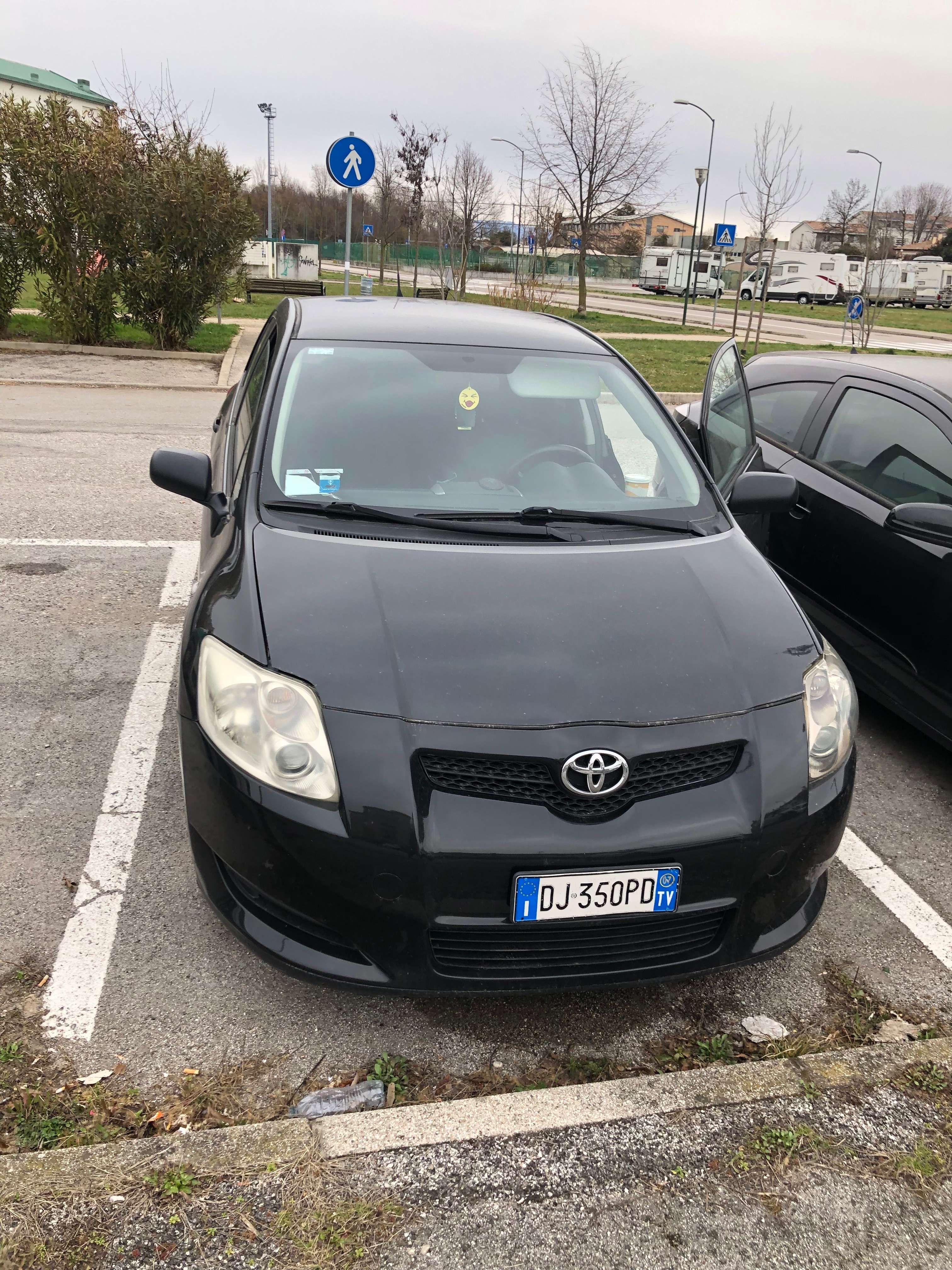 Toyota Auris1.4 benzina