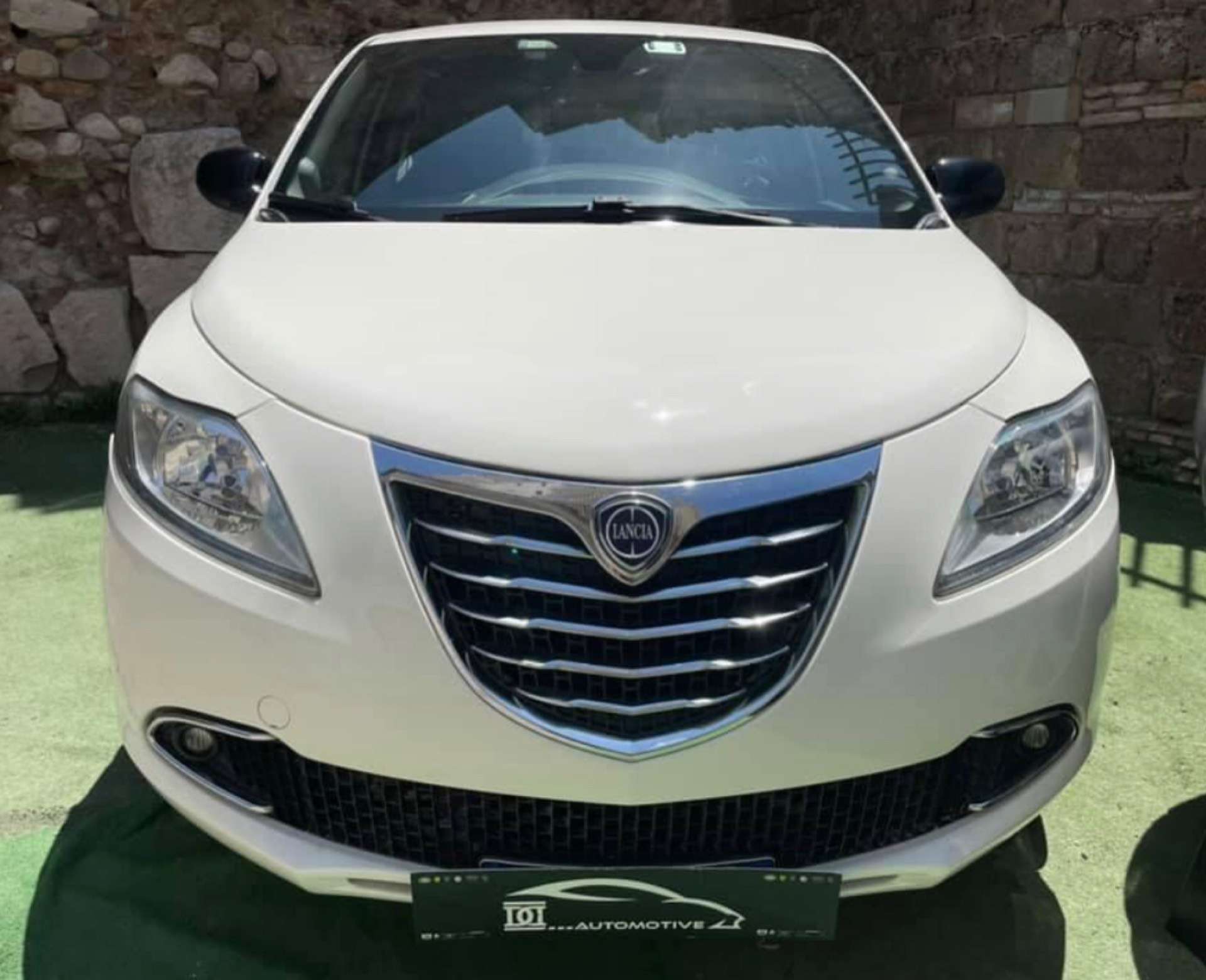 Lancia Ypsilon0.9 t.air Gold  metano 80cv/ KM UFFICIALI GARANZIA