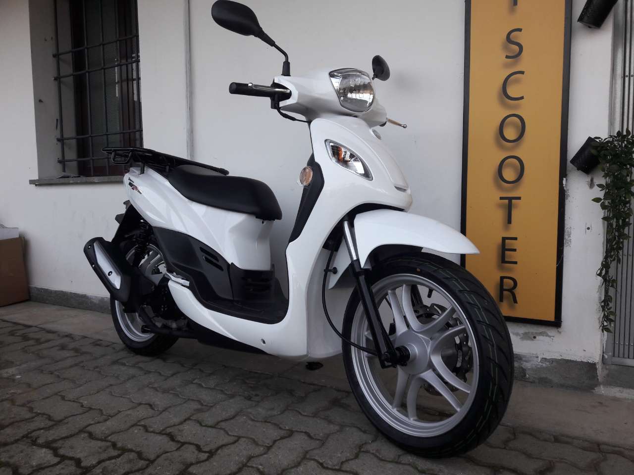 SYM Symphony 125Sym Symphony Cargo 125