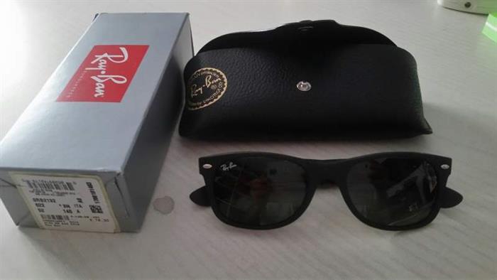 RAY-BAN