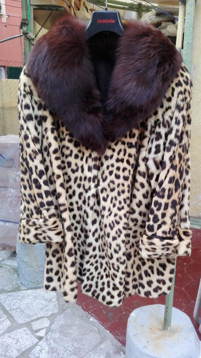 PELLICCIA DI LEOPARDO CON COLLO DI VOLPE