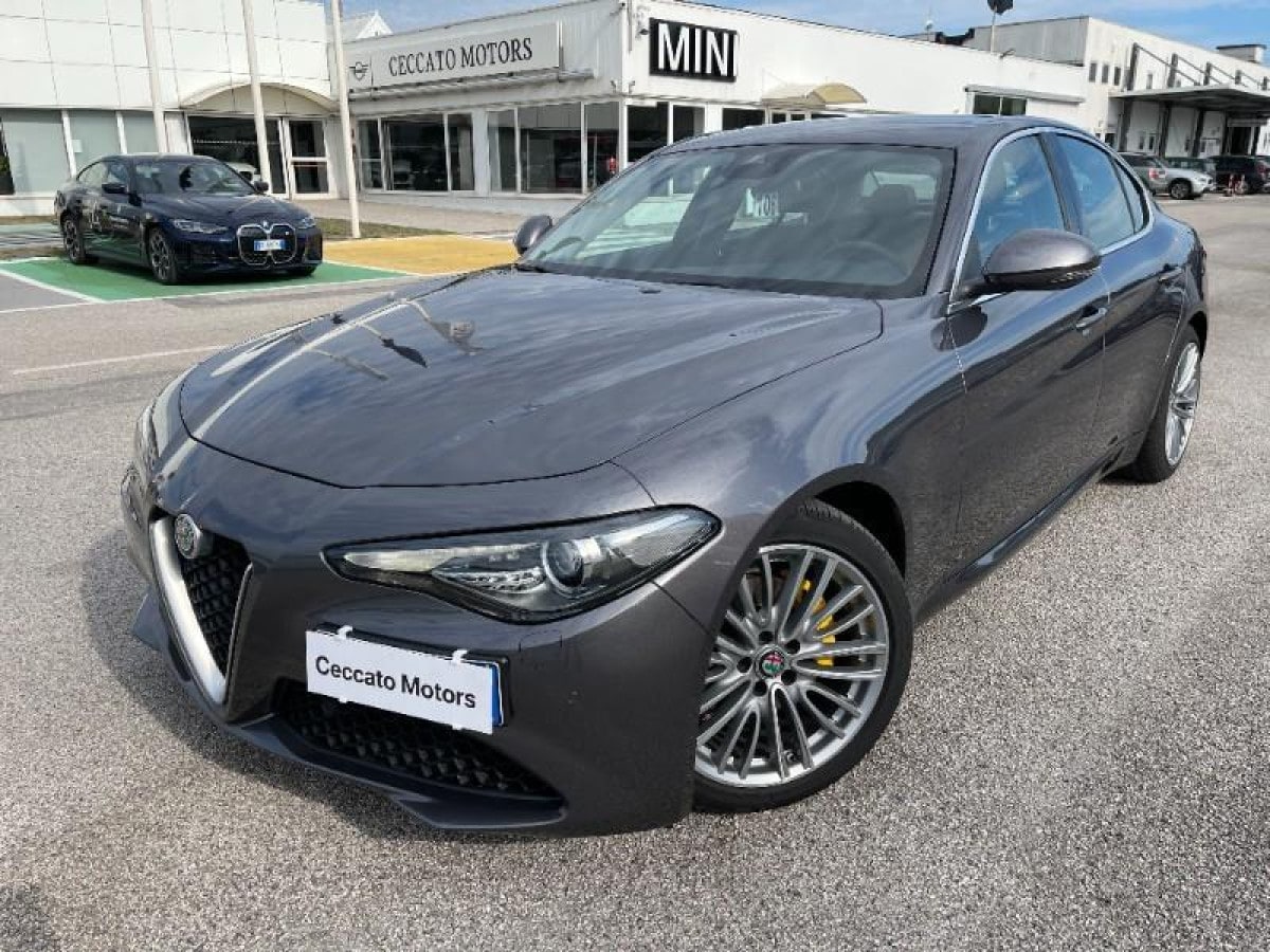 ALFA ROMEO Giulia (2016) Giulia 2.2 Turbodiesel 180 CV Business Sport