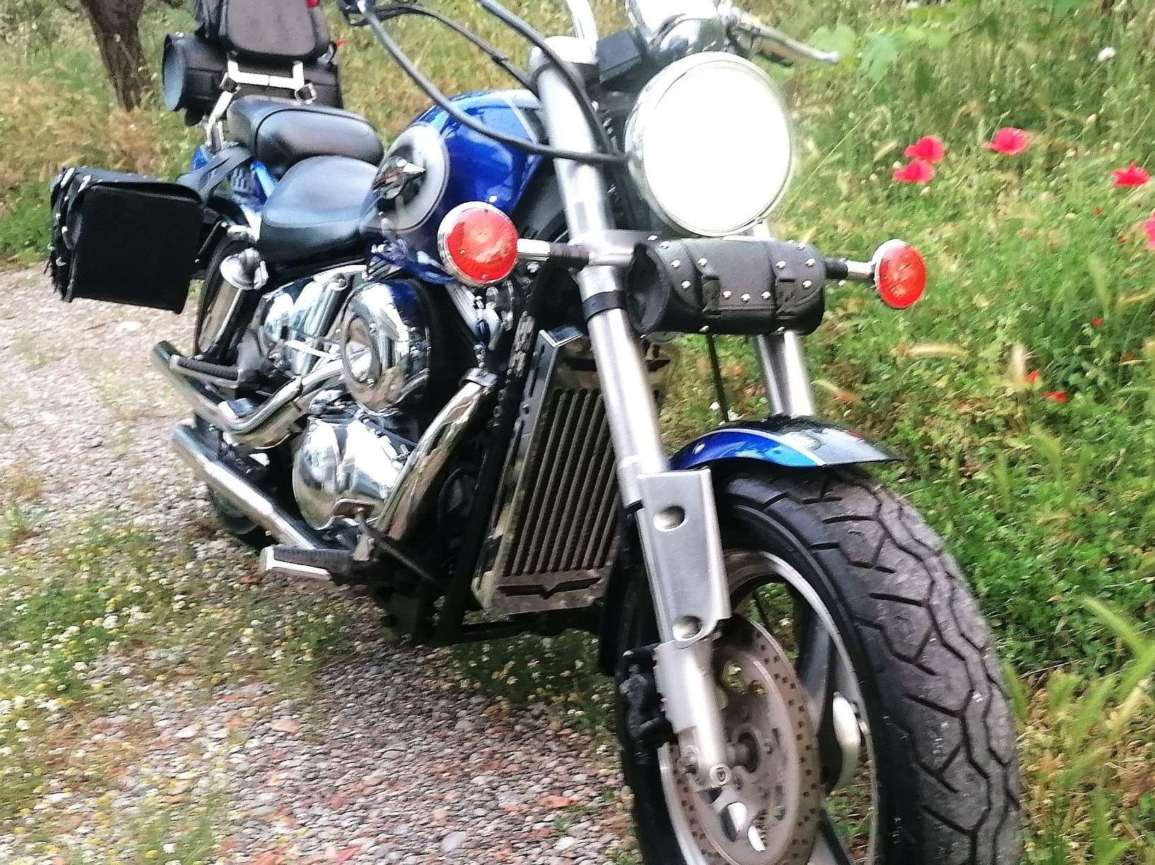 Suzuki VZ 800