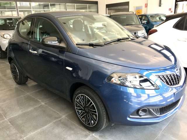 Lancia Ypsilon1.0  Hybrid Gold/DA ORDINARE/VARI COLORI