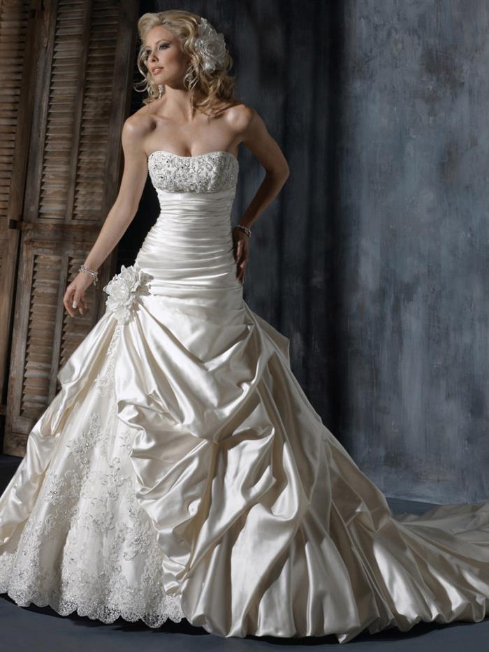 STUPENDO ABITO SPOSA "MAGGIE SOTTERO"