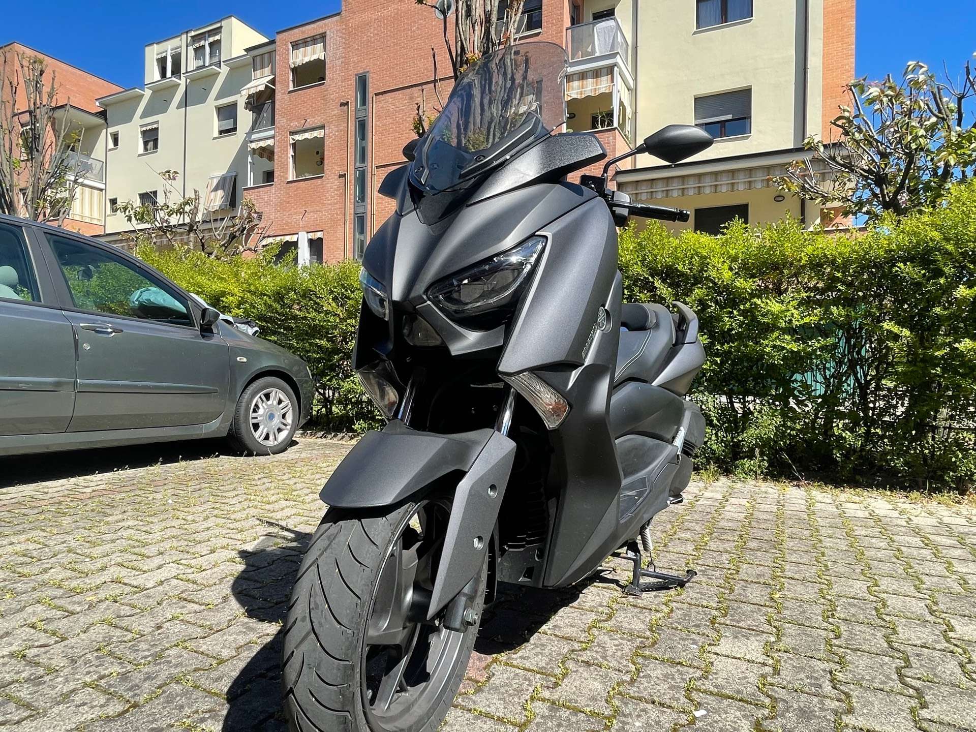 Yamaha X-Max 300