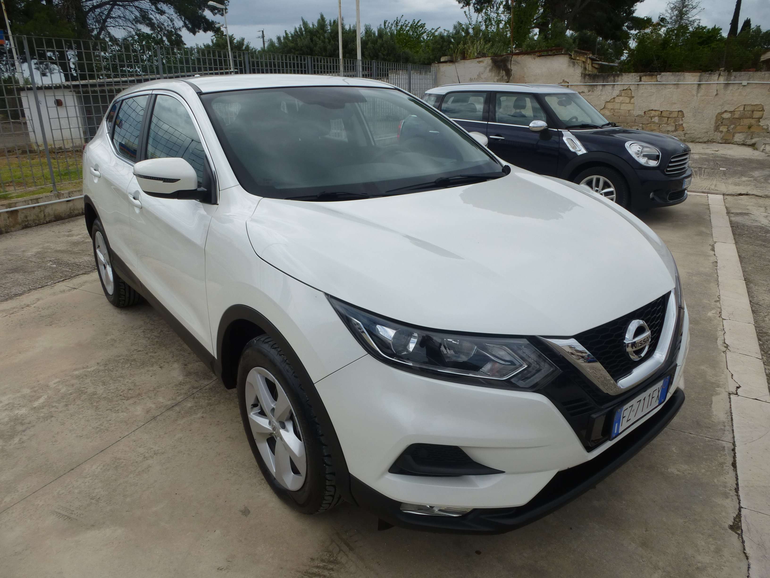 Nissan QashqaiQashqai 1.5 dci Business 115cv dct