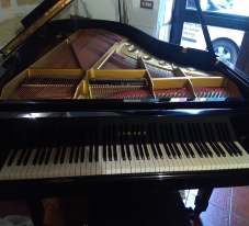 Pianoforte a coda Yamaha C3 E4120736