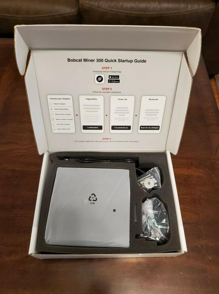 BOBCAT 300 HELIUM MINER HOTSPOT MACHINE