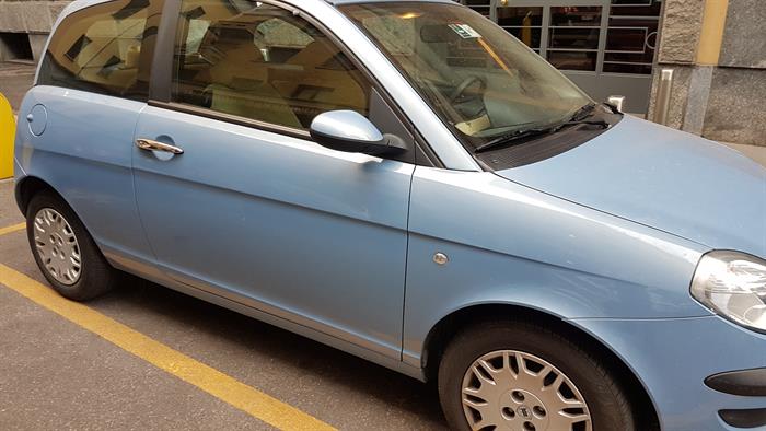 LANCIA YPSILON - MILANO (MI)