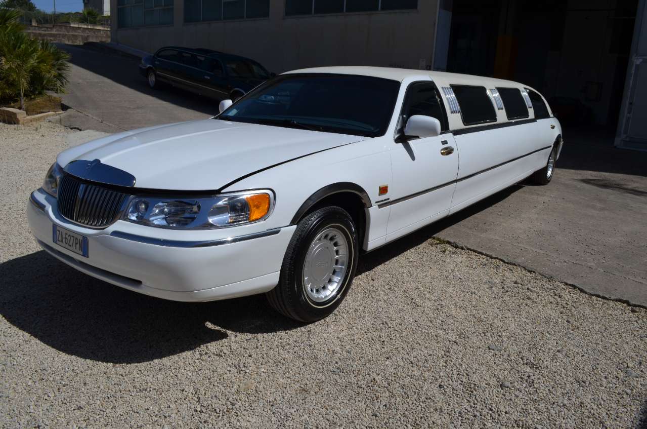 Lincoln Town Car