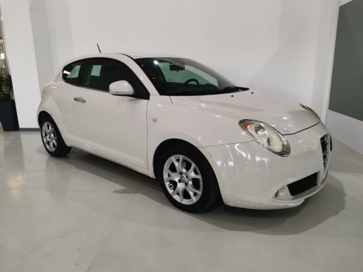 ALFA ROMEO MiTo MiTo 1.3 JTDm-2 95 CV S&S Distinctive Premium Pack