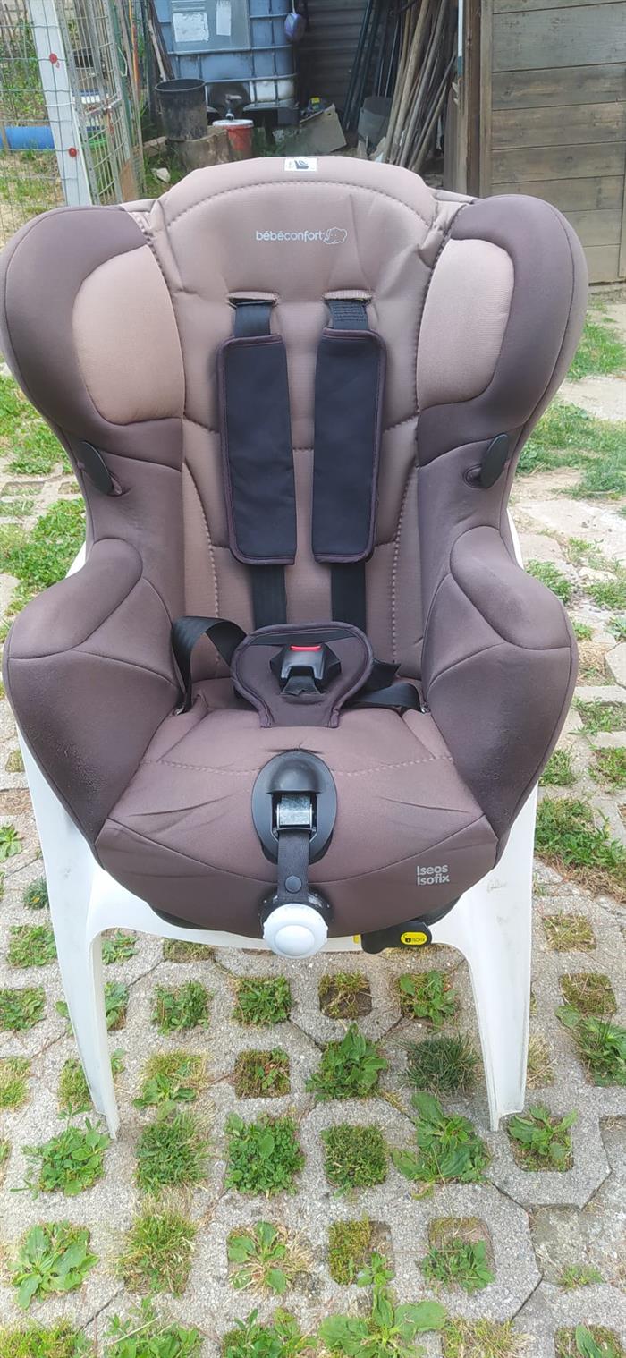 BÉBÉ CONFORT ISEOS NEOPLUS SEGGIOLINO AUTO 9-18 KG