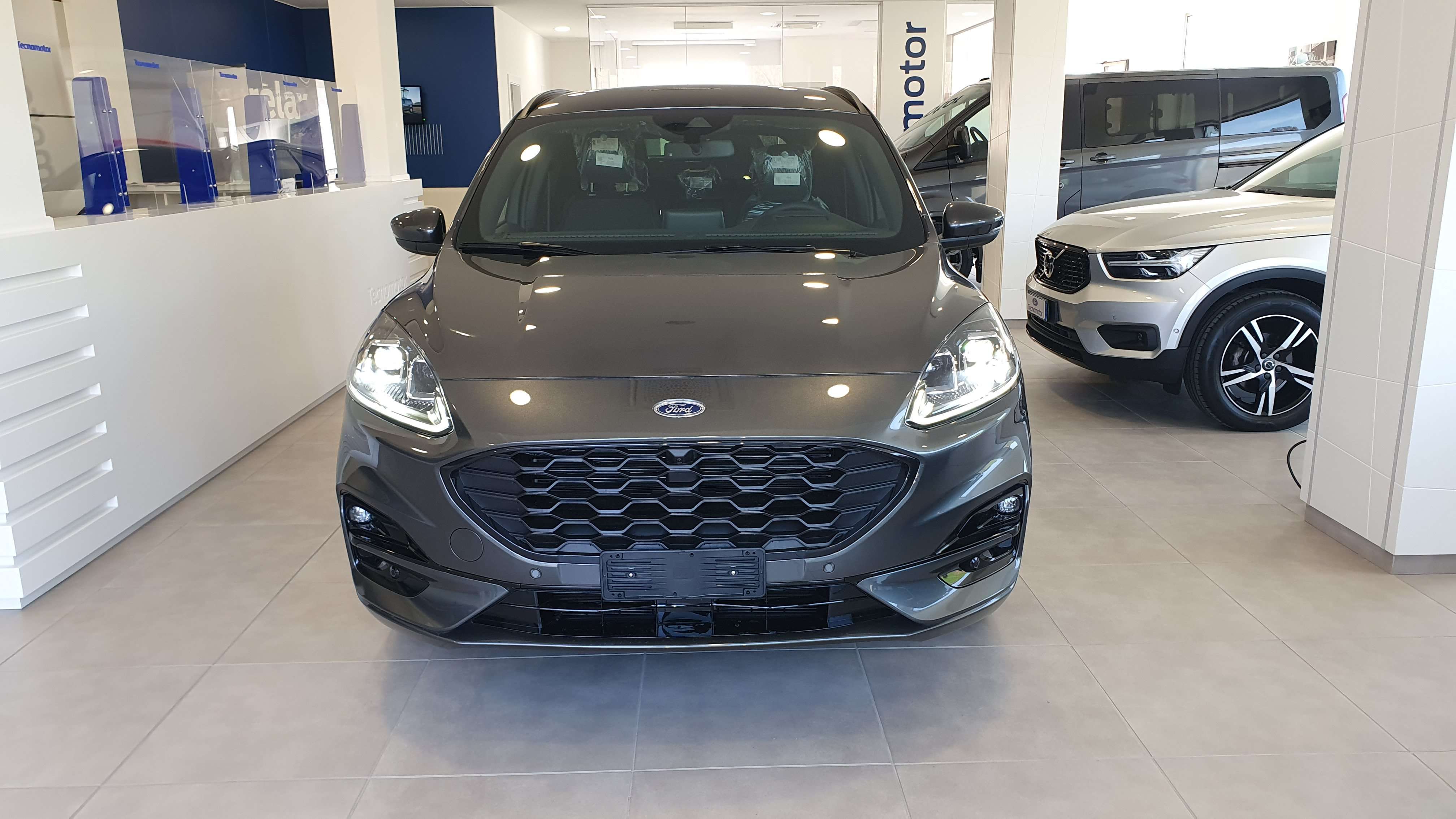 Ford KugaST LINE X 2.0 EcoBlue 190CV  A8 AWD FULL OPTIONAL