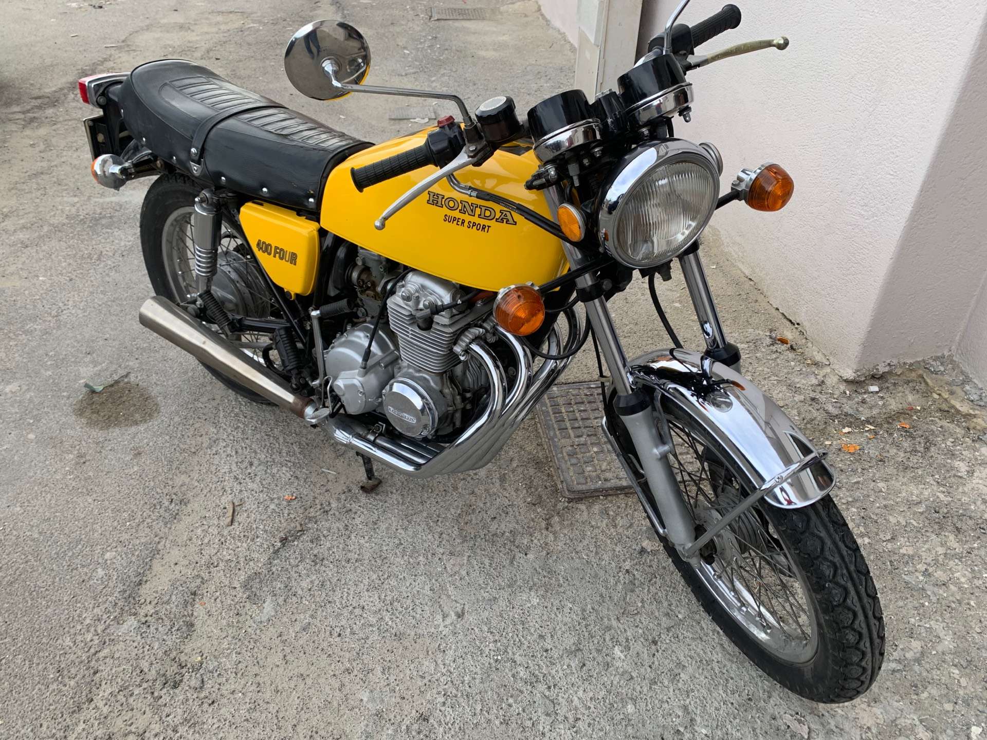 Honda CB 400