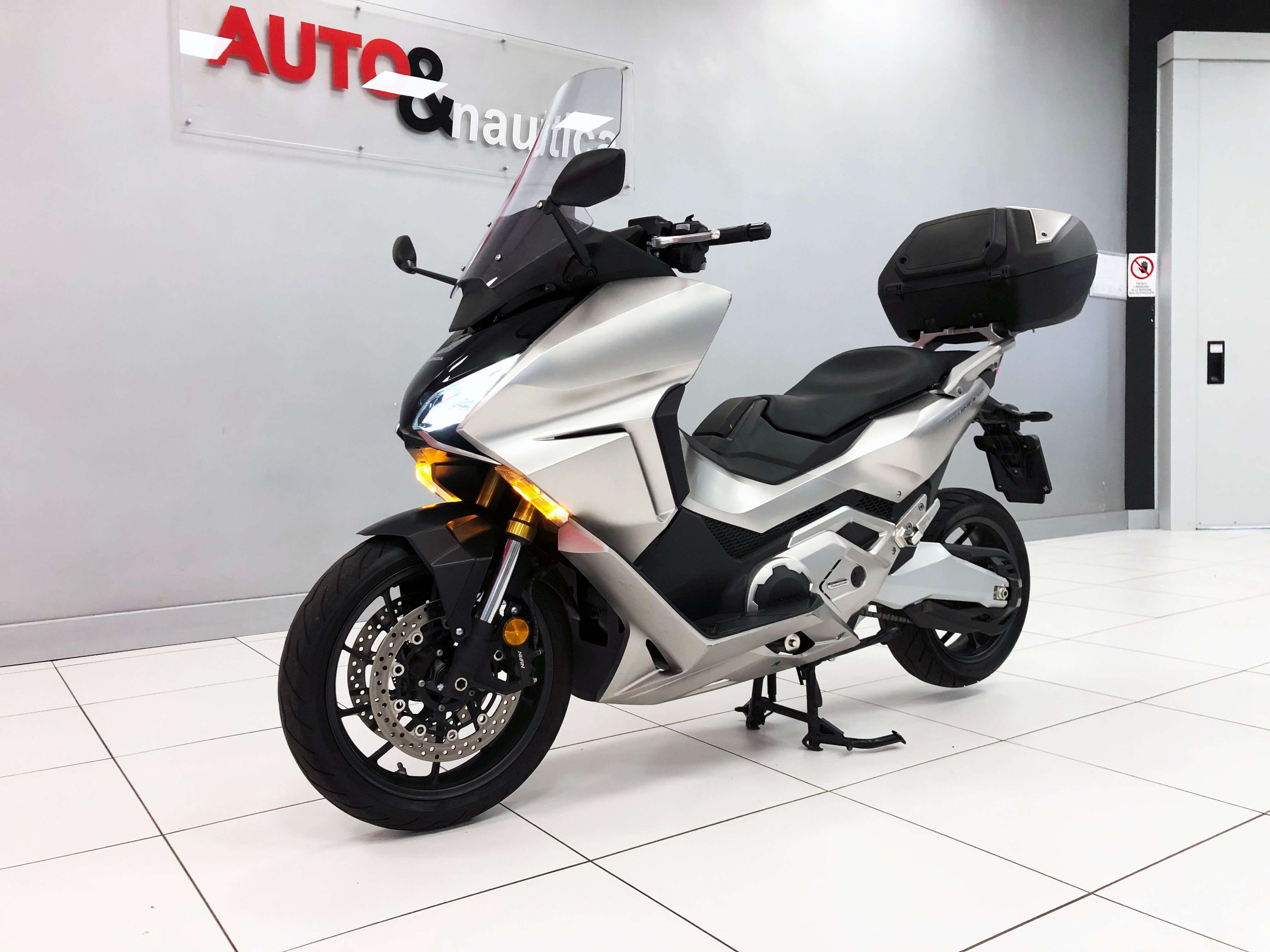 Honda Forza 750FULL OPTIONAL-BAULETTO ORIGINALE HONDA-IVA ESPOSTA