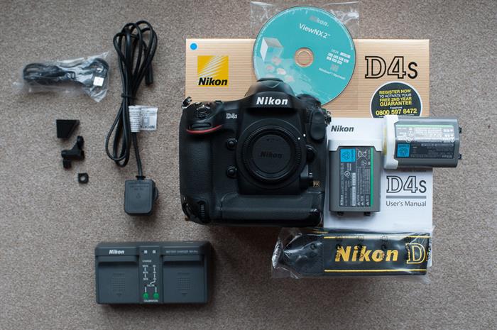 NIKON D4S DSLR CAMERA - SOLO CORPO